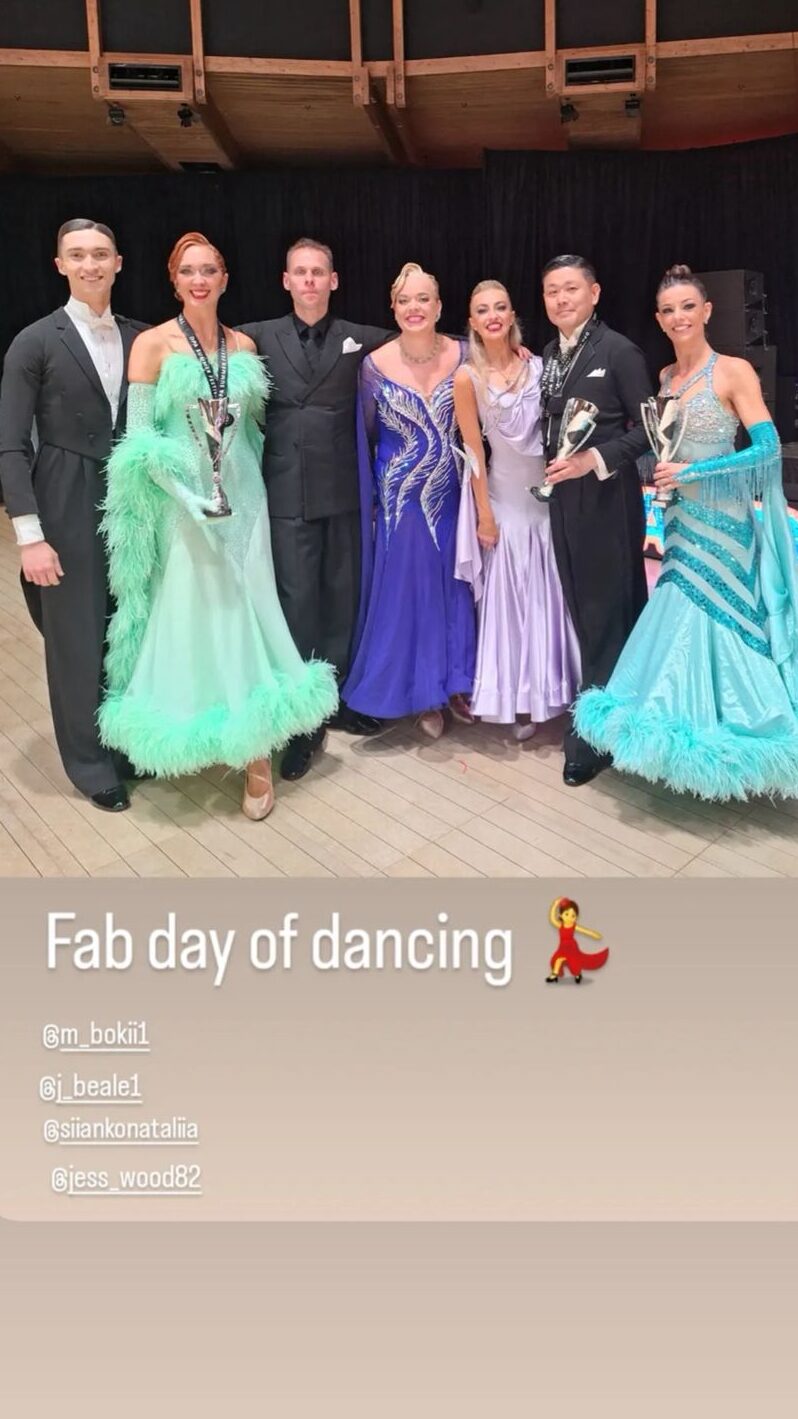 We Offer | Learn Ballroom Dancing in London